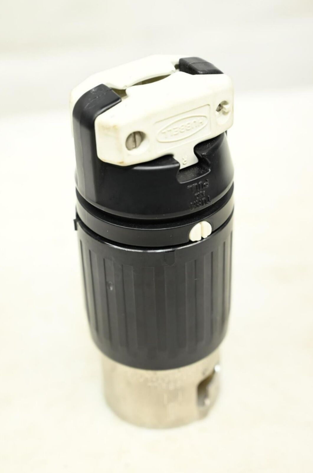 Hubbell CS-8365C Locking Plug – GeekWare LLC