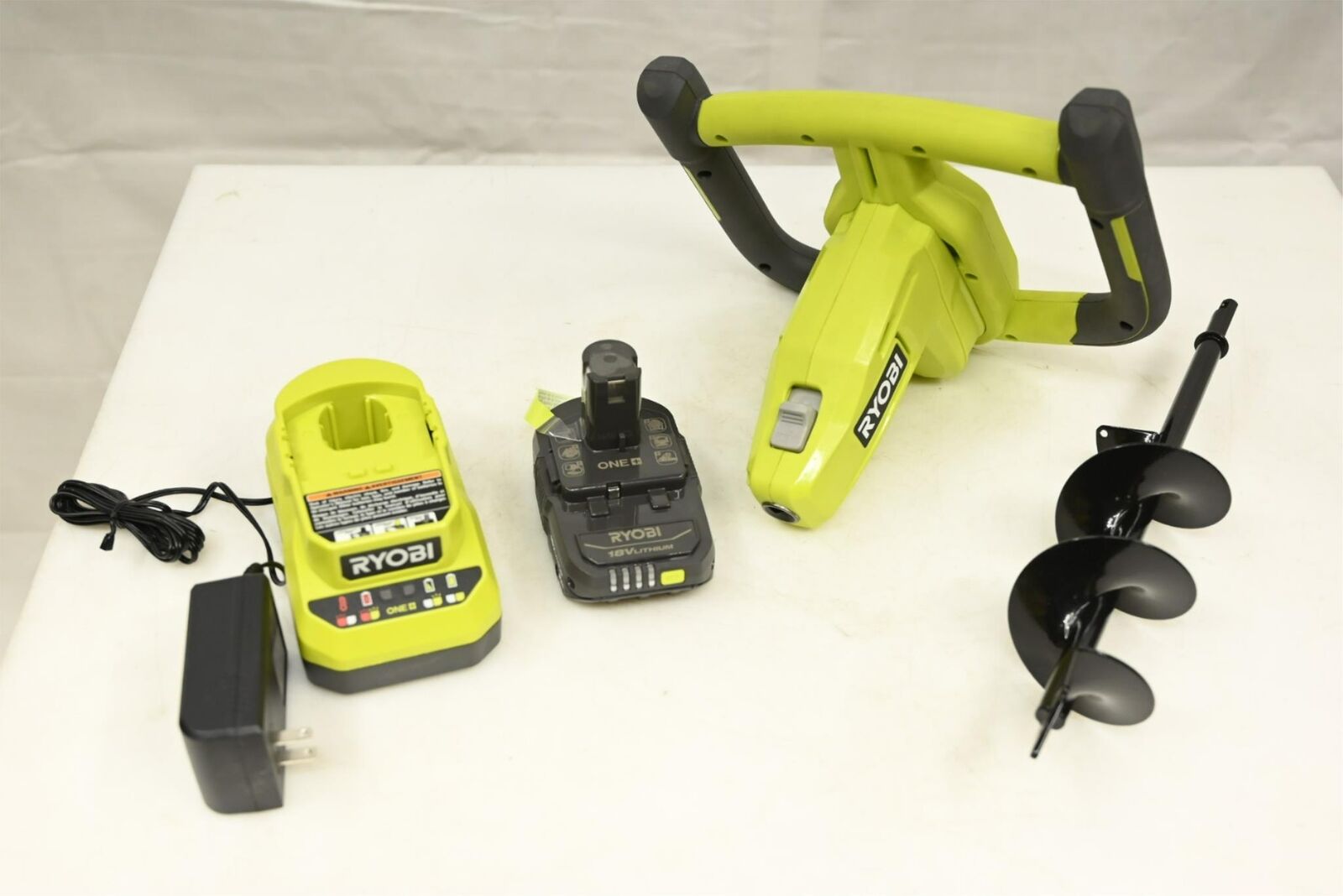 Ryobi P29160 18V ONE+ 3" Handheld Auger Kit – GeekWare LLC